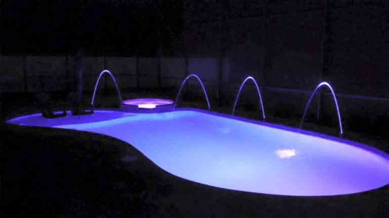 Are inground pool lights universal?