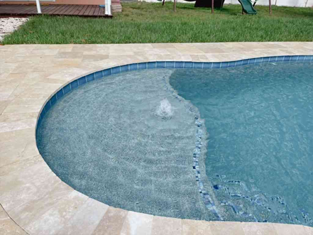 Five Benefits of Having a Sun Shelf in Your Pool